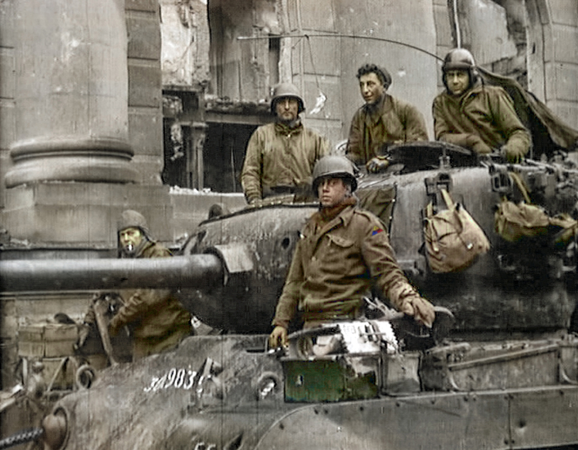 Dierk's page - Panzerduell - Vormarsch der E Company in Köln 1945
